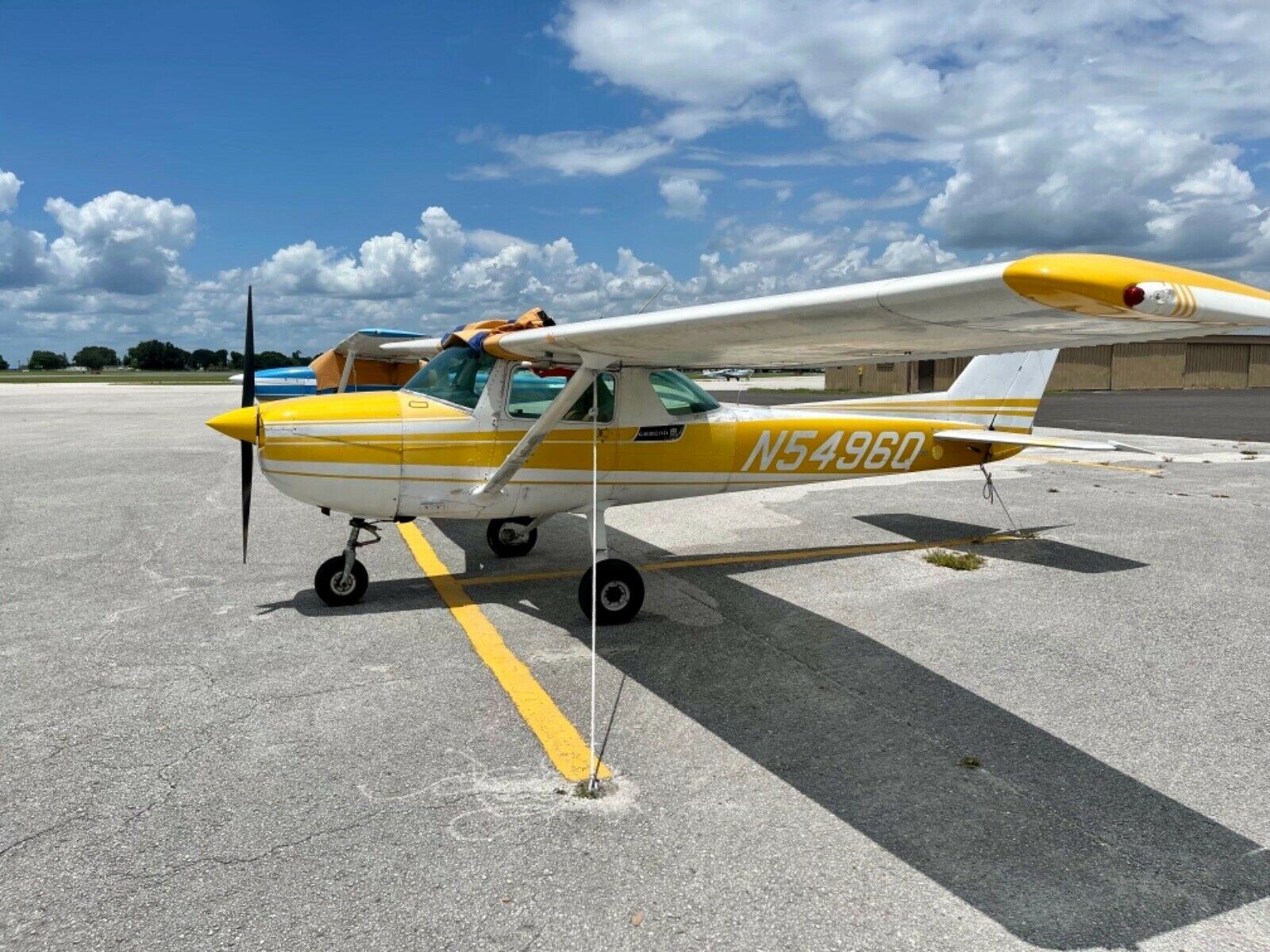 1972 Cessna 150L trainer aircraft [equipped wih rare skylights] for sale
